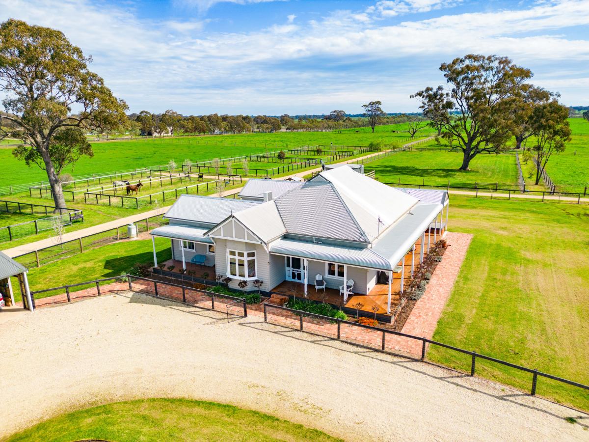 Rushton Park hits the market as Johnsons take a breather - ANZ ...
